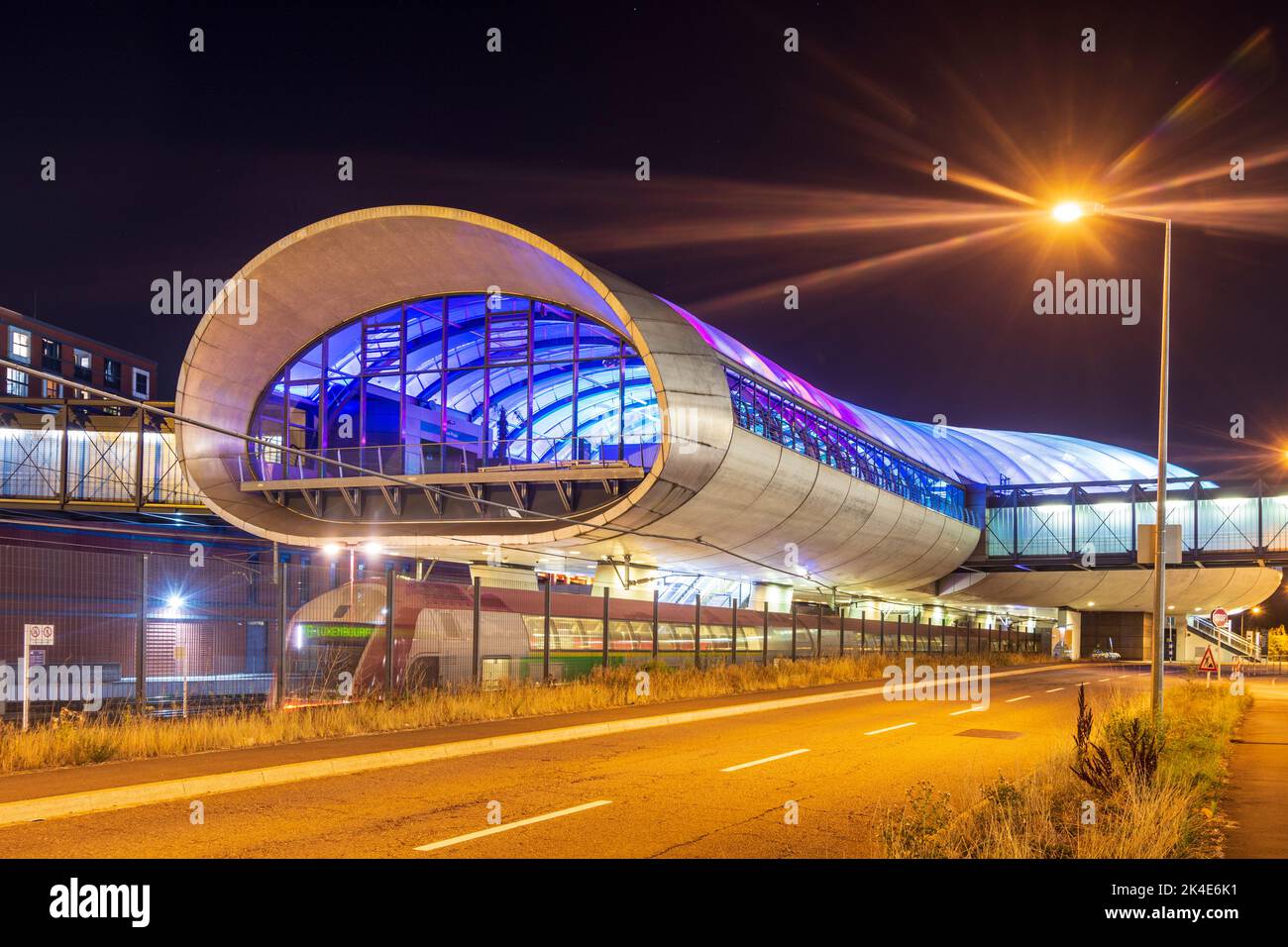 Esch-sur-Alzette (Esch-Uelzecht, Esch an der Alzette, Esch an der Alzig) : railway station ...
