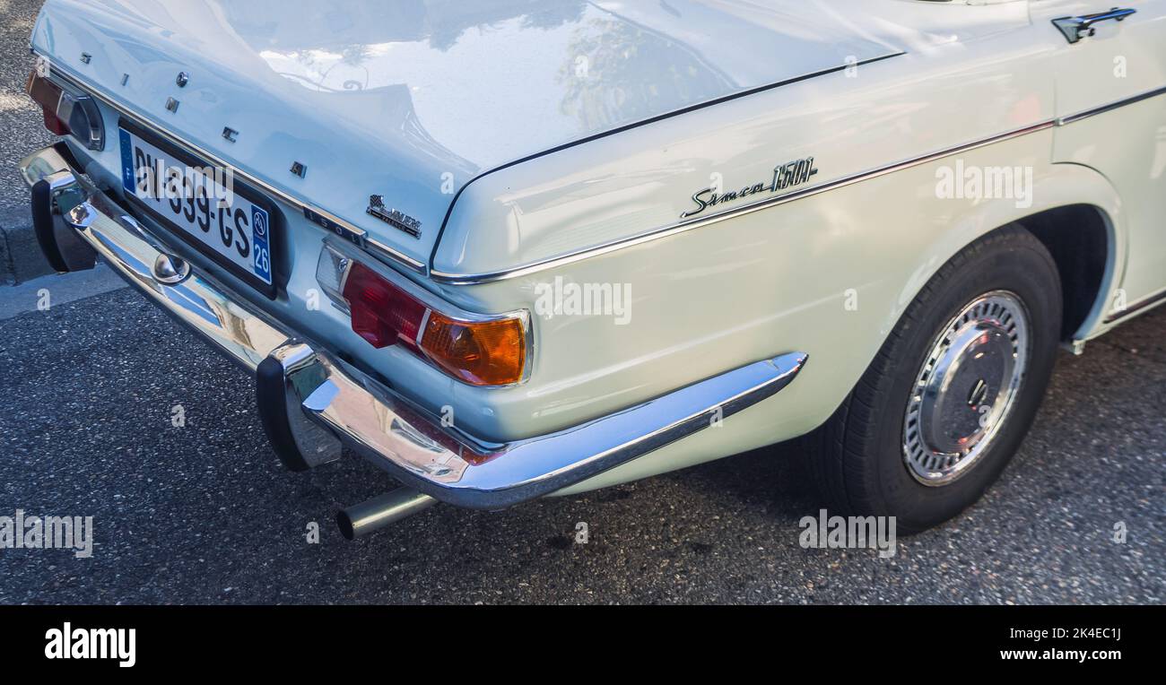 Simca 1501 hi-res stock photography and images - Alamy