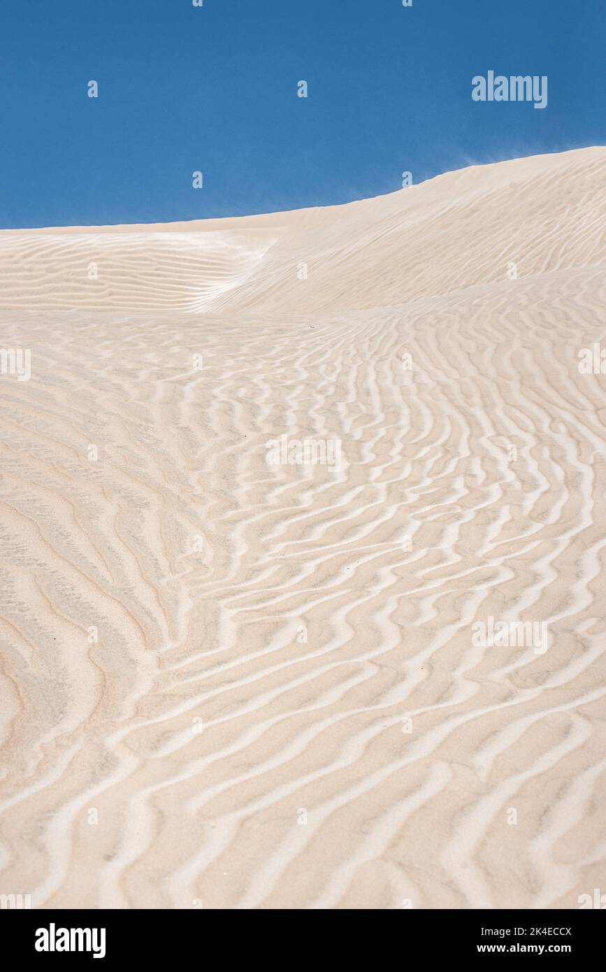 Blinding white Sugar Dunes near al-Khaluf, Oman Stock Photo - Alamy