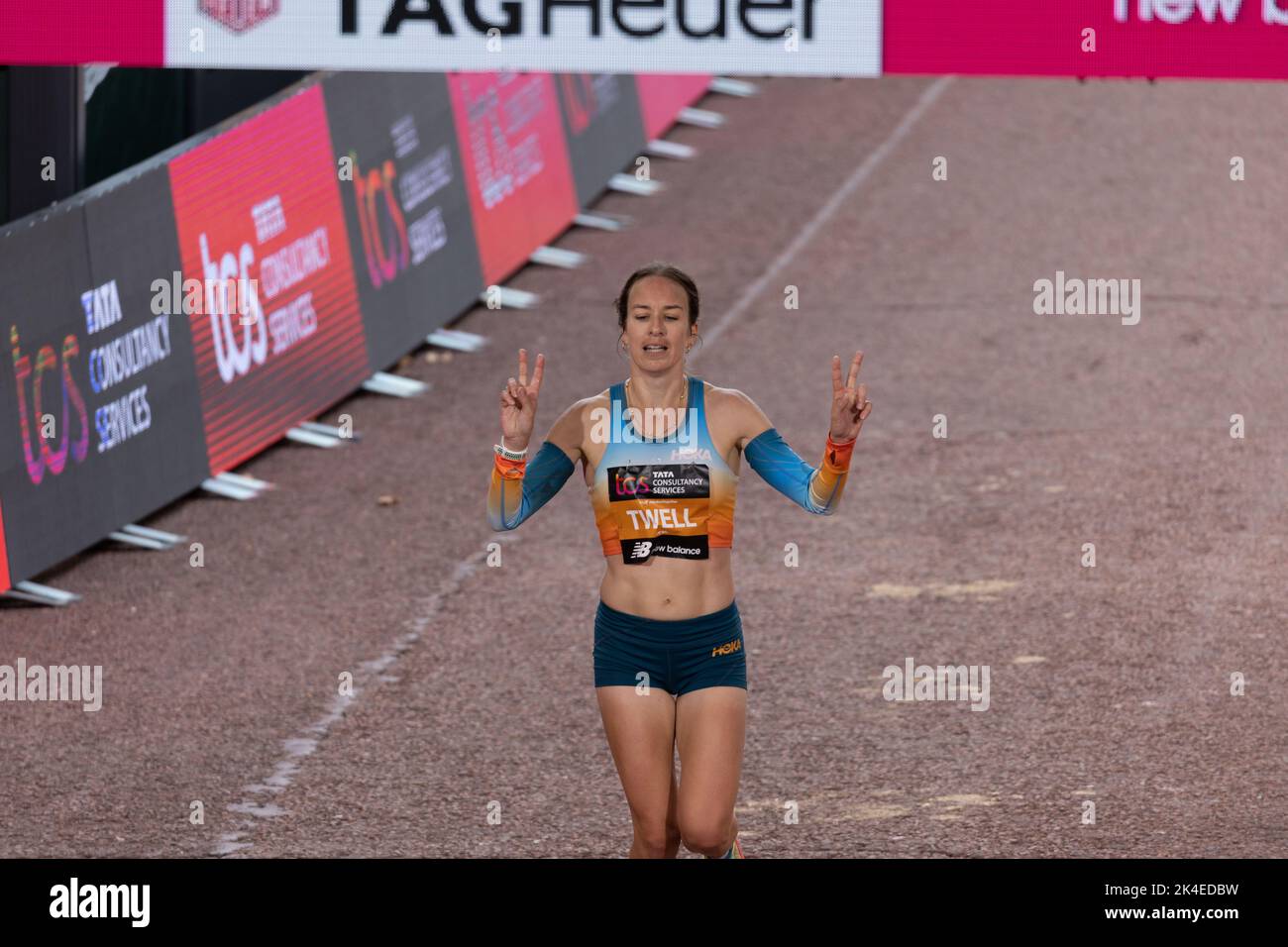 LONDON, ENGLAND - 02 OCTOBER 2022: Stephanie Twell of Great Britain ...