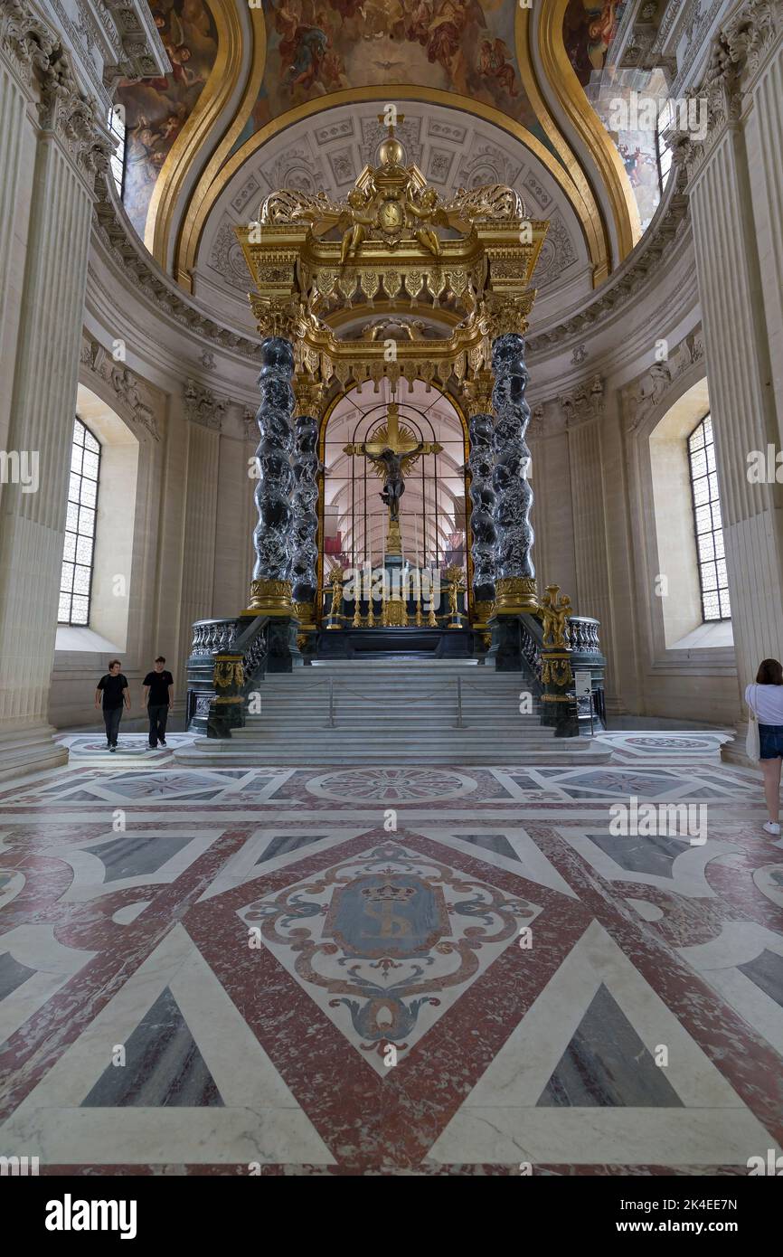 Paris, France - August 30, 2022: architectural detail of the golden ...
