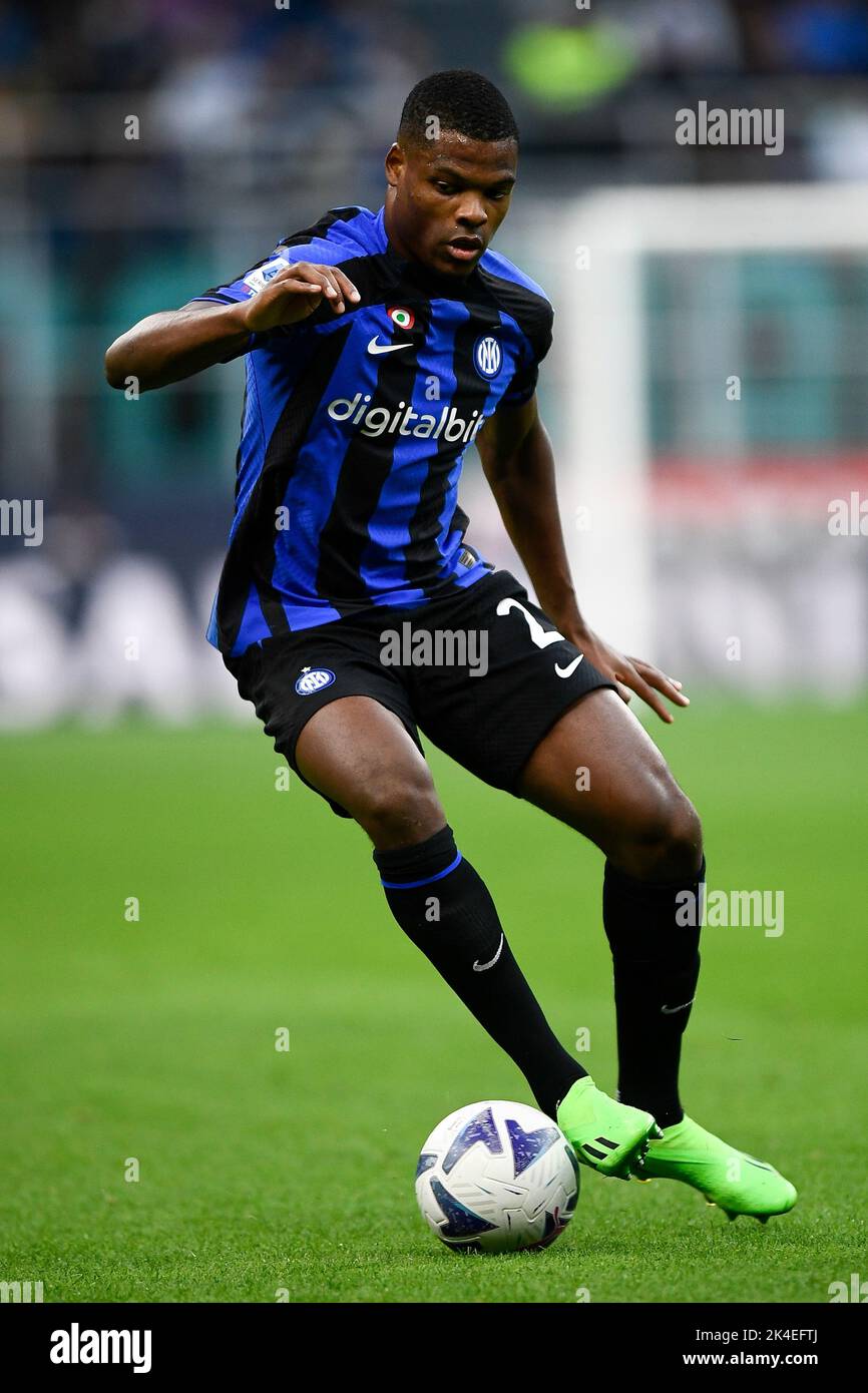 Denzel dumfries 2022 hi-res stock photography and images - Alamy