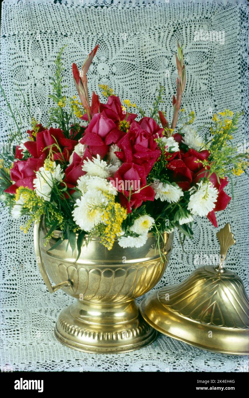 Golden trophy as flower vase hi-res stock photography and images - Alamy
