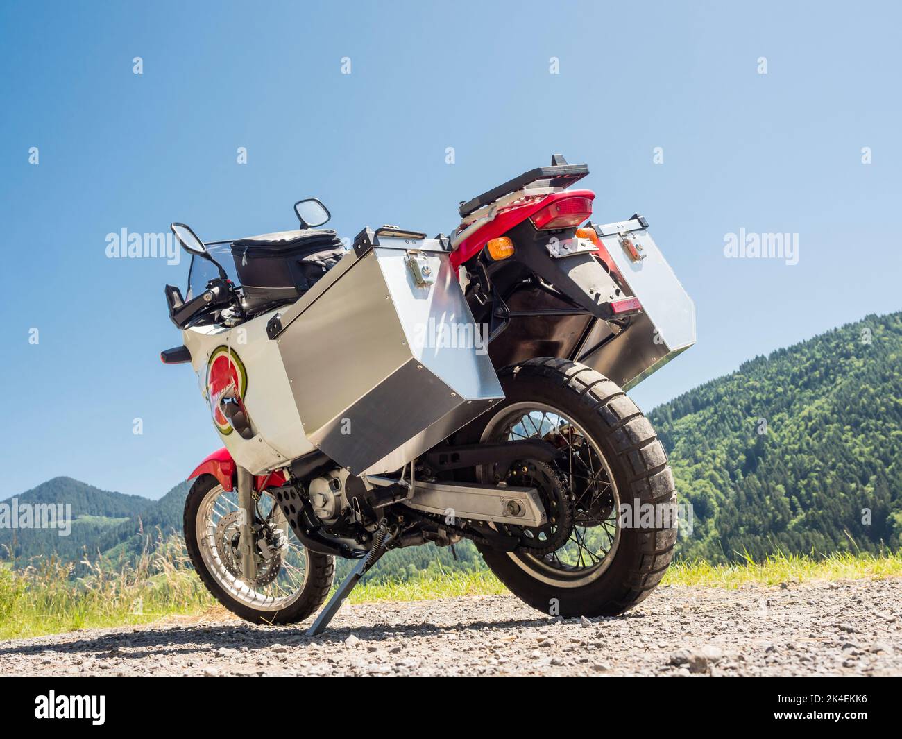 Motorcycle rider from behind hi-res stock photography and images - Alamy