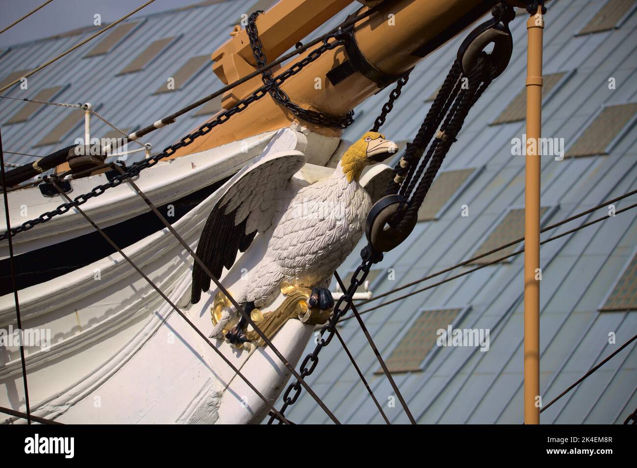 Ship bow figure hi-res stock photography and images - Alamy