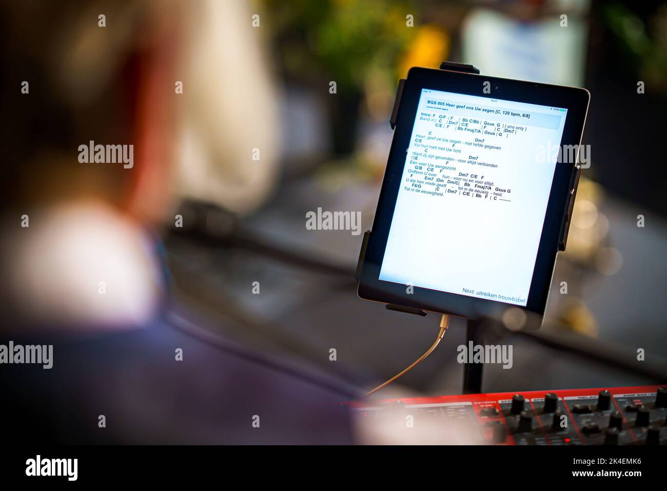 Learn lyrics hi-res stock photography and images - Alamy