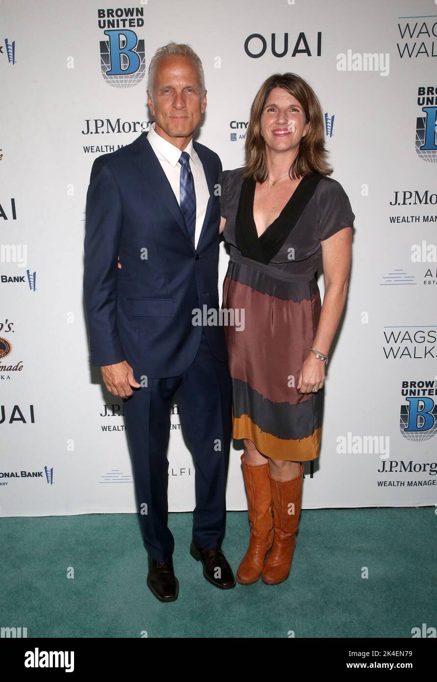 Patrick fabian and mandy fabian hi-res stock photography and images - Alamy