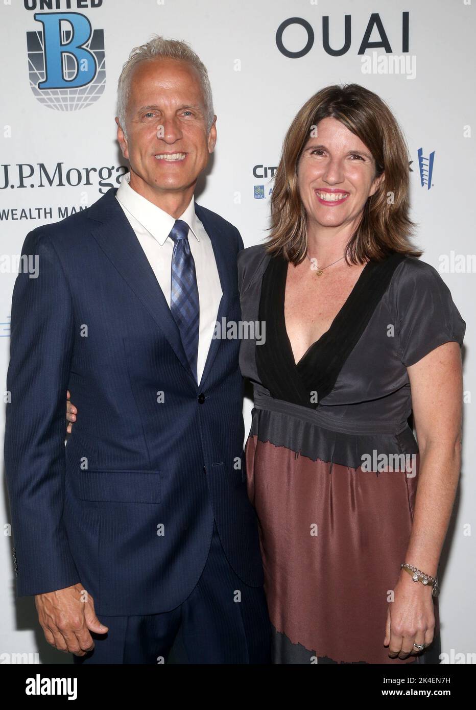 Los Angeles, Ca. 1st Oct, 2022. Patrick Fabian, Mandy Fabian at the ...