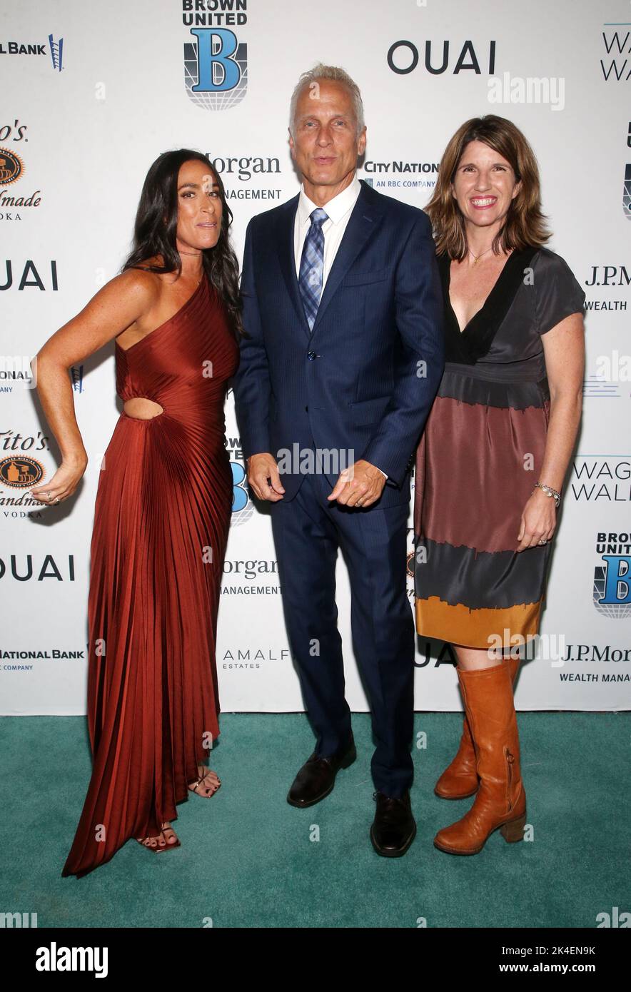 Los Angeles, Ca. 1st Oct, 2022. Leslie Brog, Patrick Fabian, Mandy ...