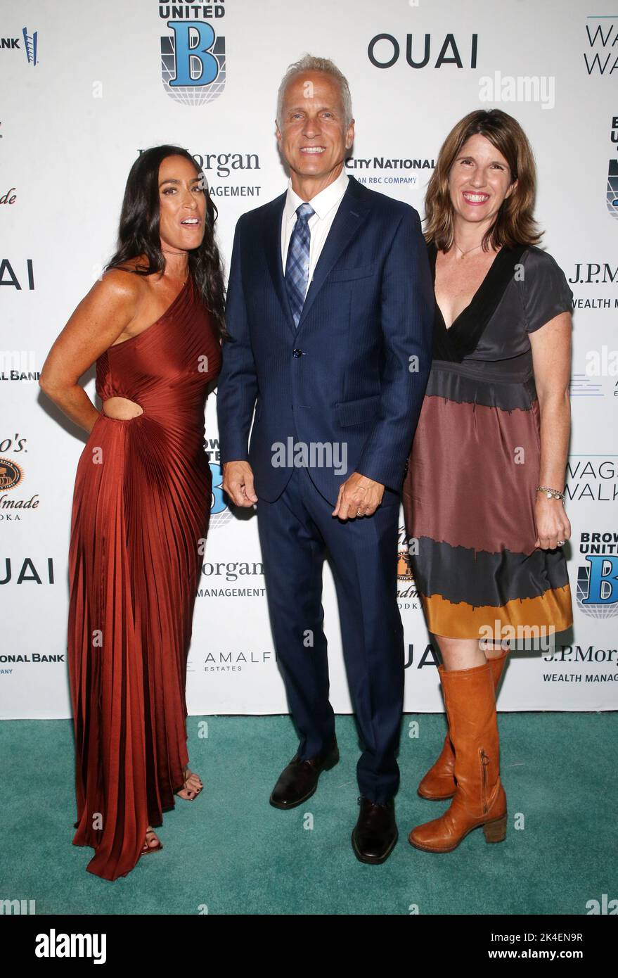 Los Angeles, Ca. 1st Oct, 2022. Leslie Brog, Patrick Fabian, Mandy ...