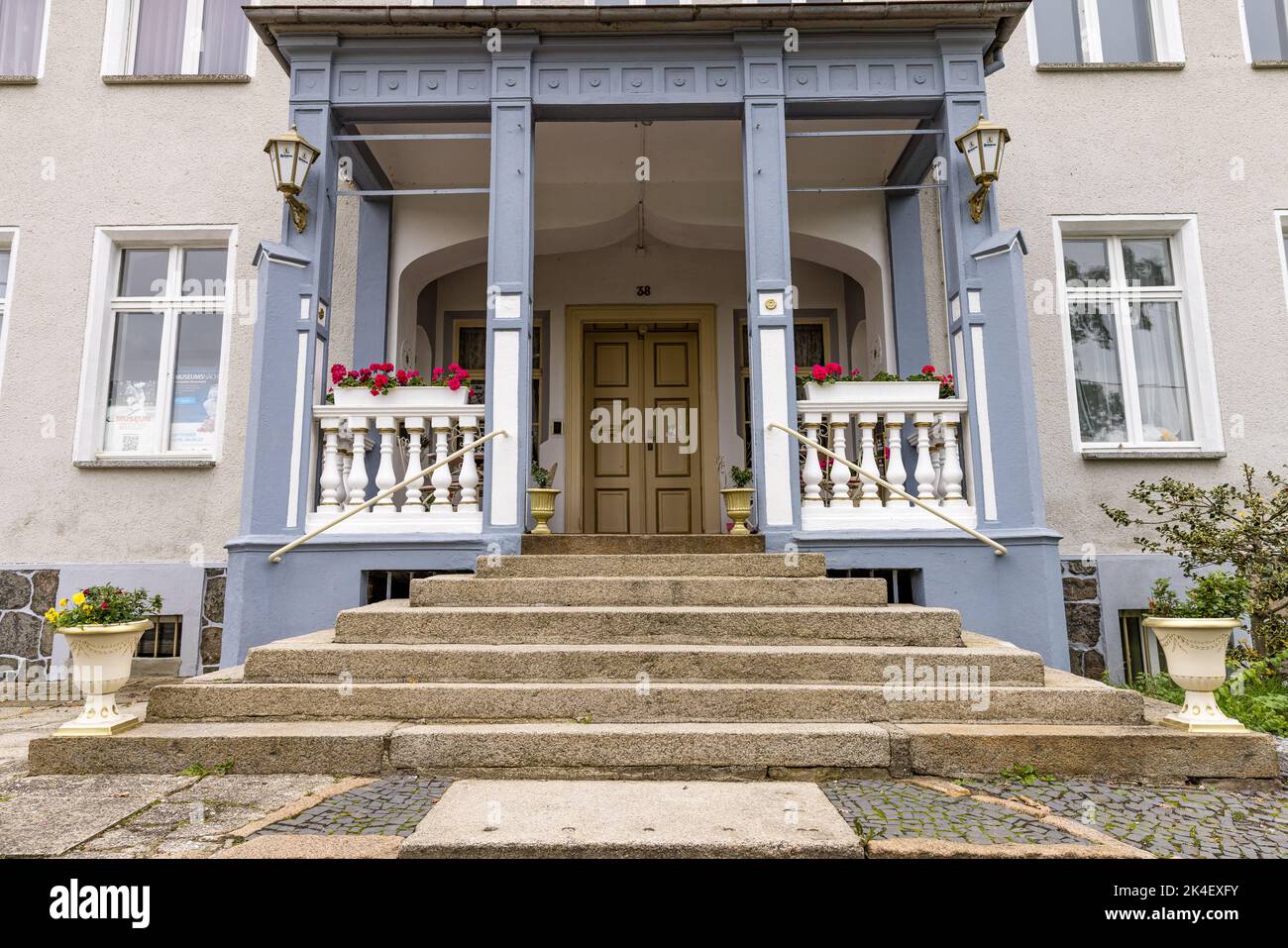 Klein Loitz, Germany. 01st Oct, 2022. Klein-Loitz Castle in the Spree ...