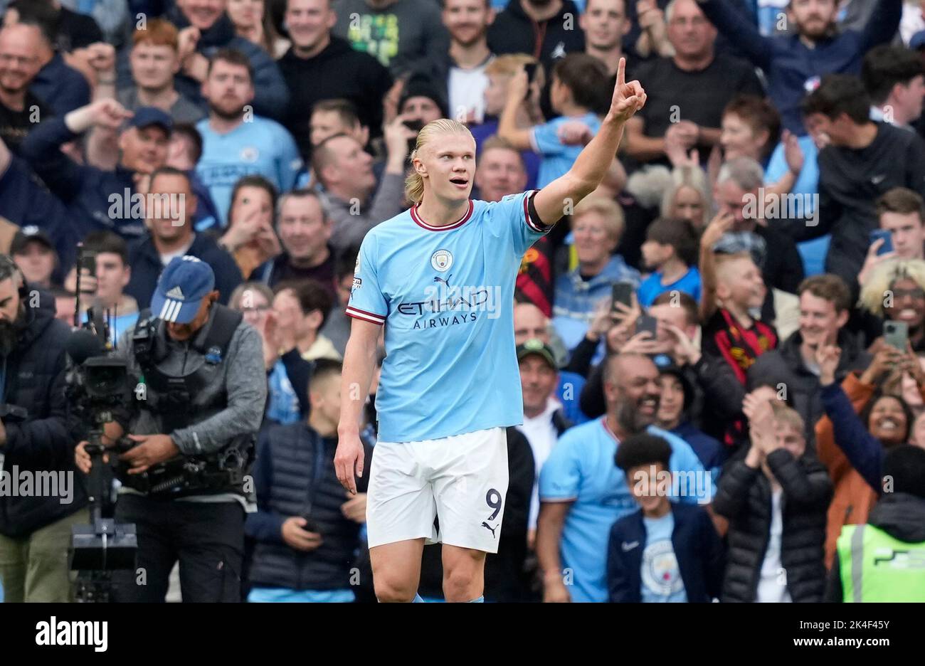 Erling haaland hat trick 2022 hi-res stock photography and images - Alamy