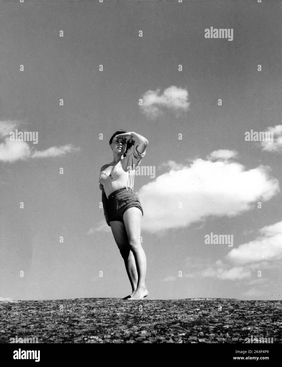 HARRIET ANDERSSON in SOMMAREN MED MONIKA / SUMMER WITH MONIKA 1953 director INGMAR BERGMAN novel ...