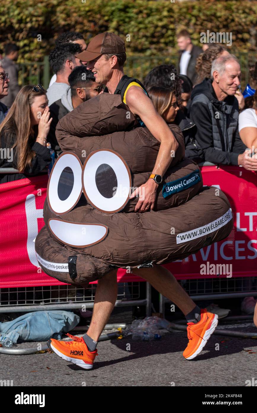 Tower Hill, London, UK. 2nd Oct, 2022. Around 50,000 people are taking ...