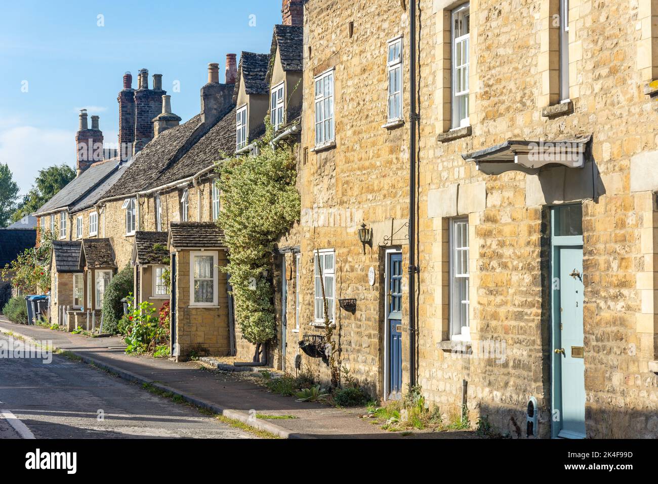 Eynsham abbey hi-res stock photography and images - Alamy