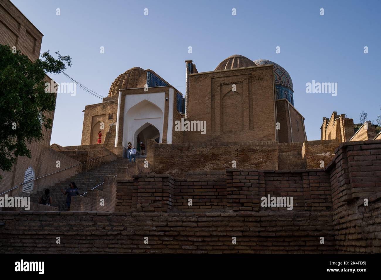 Entrance to Shah-i-Zinda mausoleum complex, Samarkand Stock Photo - Alamy