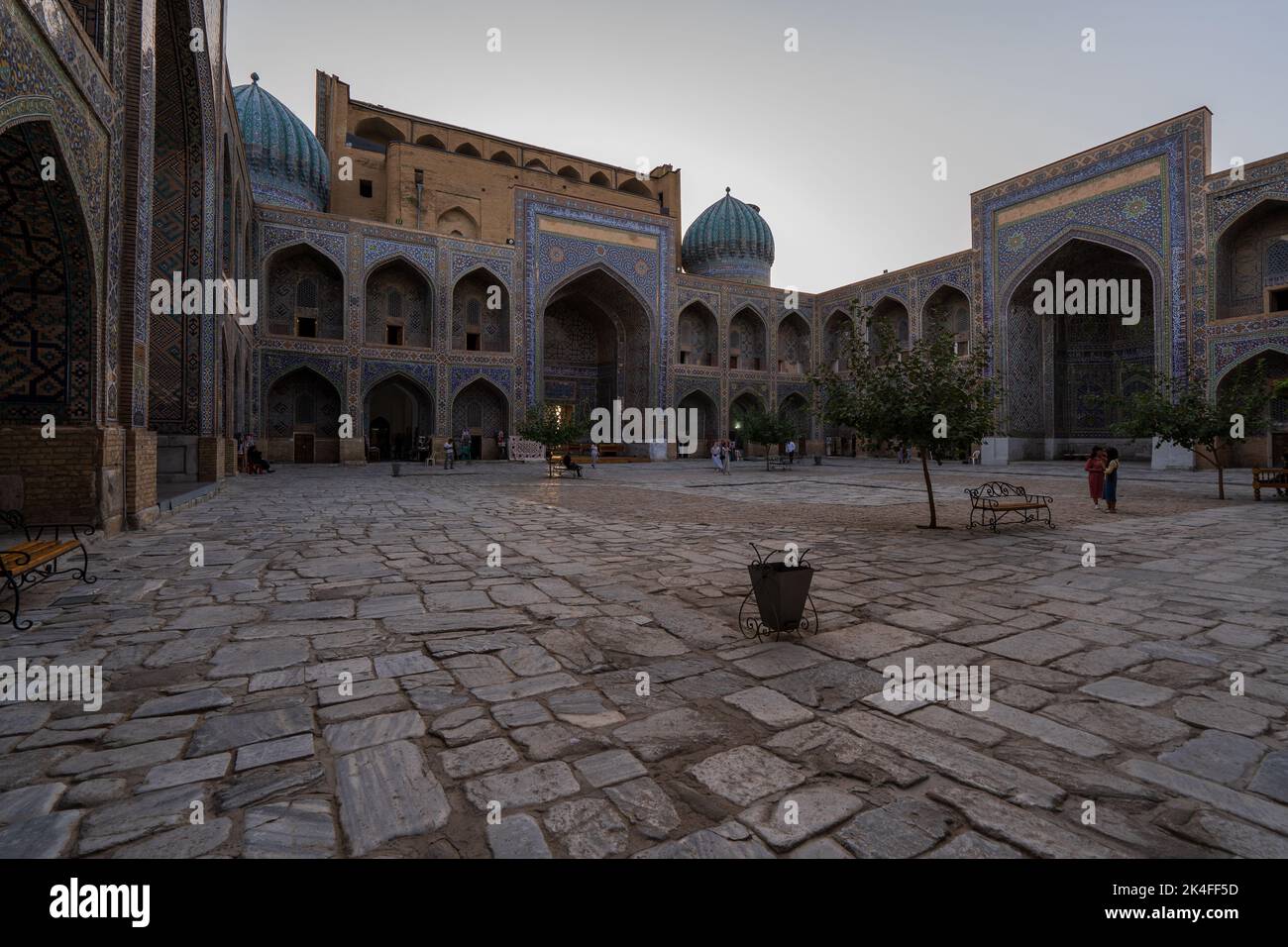 Complex inner pattern hi-res stock photography and images - Alamy