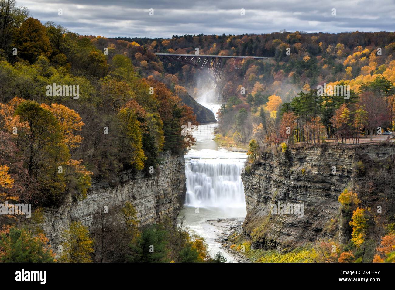 fall foliage in Letchworth State Park Stock Photo - Alamy