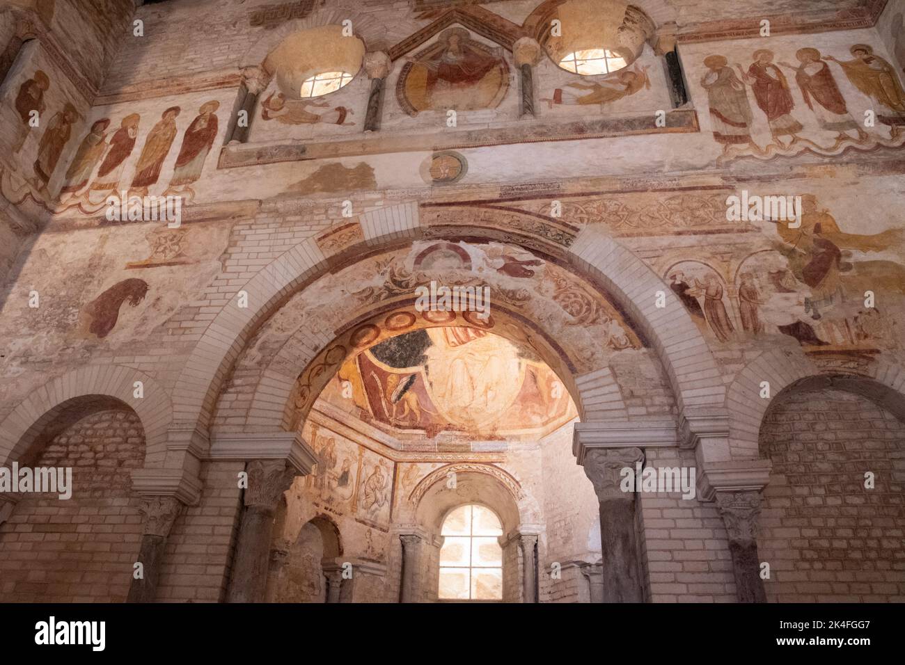 The interior of the Baptistère Saint-Jean Poitiers Stock Photo - Alamy