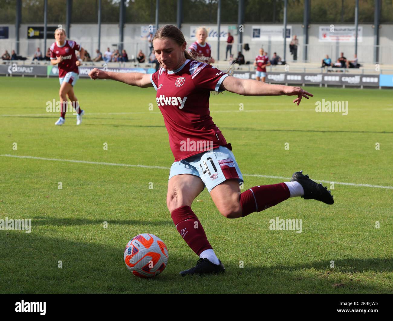 DARTFORD ENGLAND - OCTOBER 02 : Keira Flannery makes her full debut ...