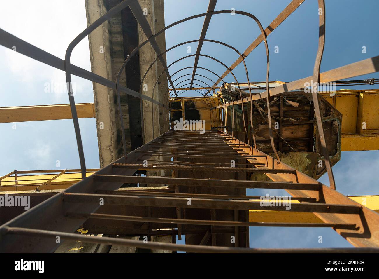 Metal security ladder hi-res stock photography and images - Alamy