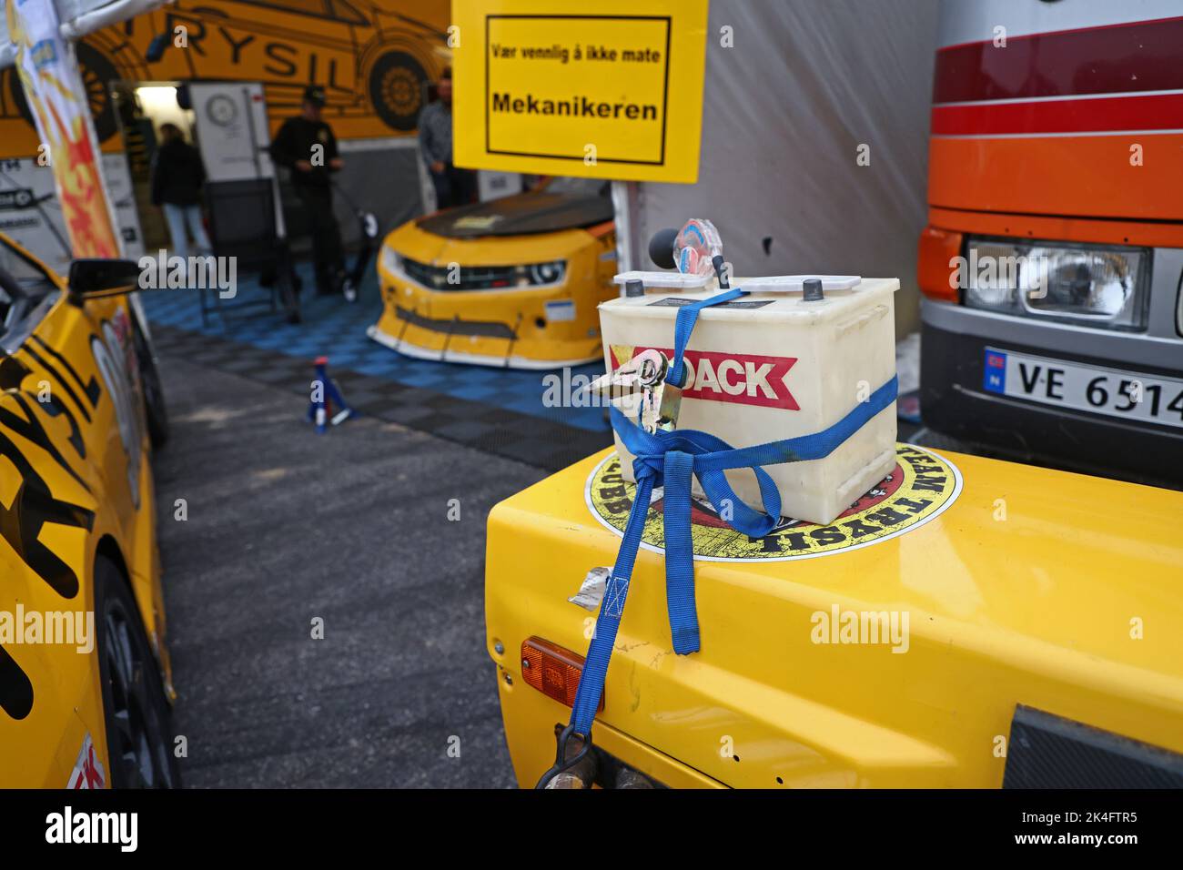 V8 thunder cars hi-res stock photography and images - Alamy