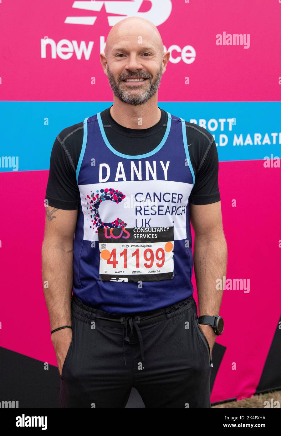 London marathon 2022 start hi-res stock photography and images - Alamy