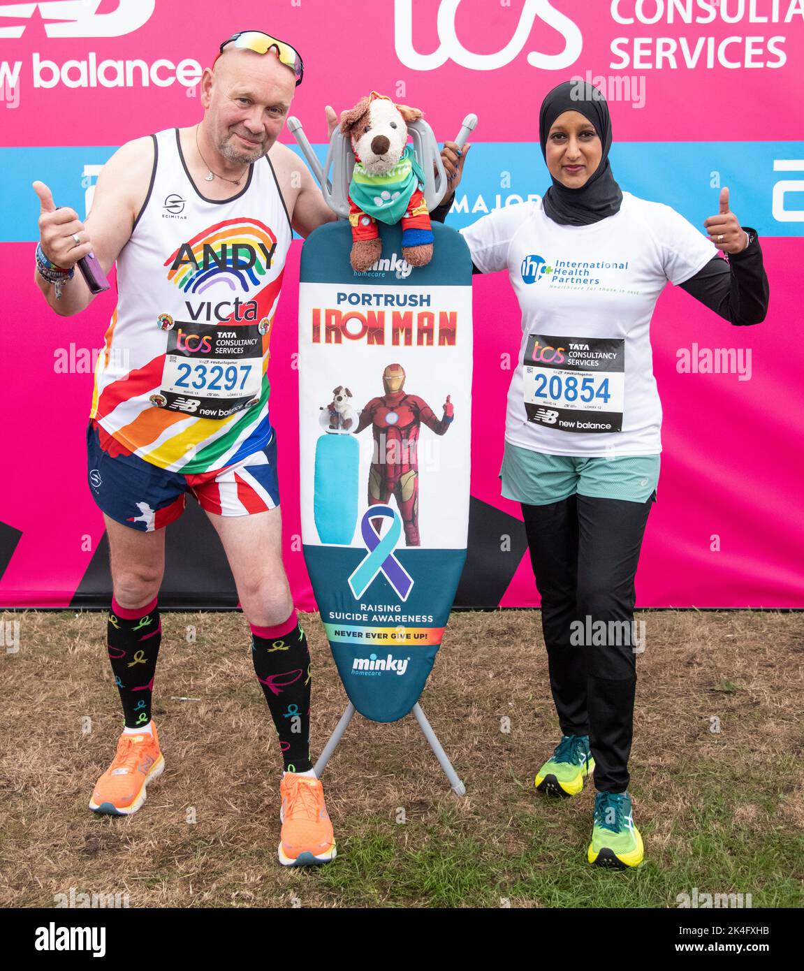 London marathon 2022 start hi-res stock photography and images - Alamy