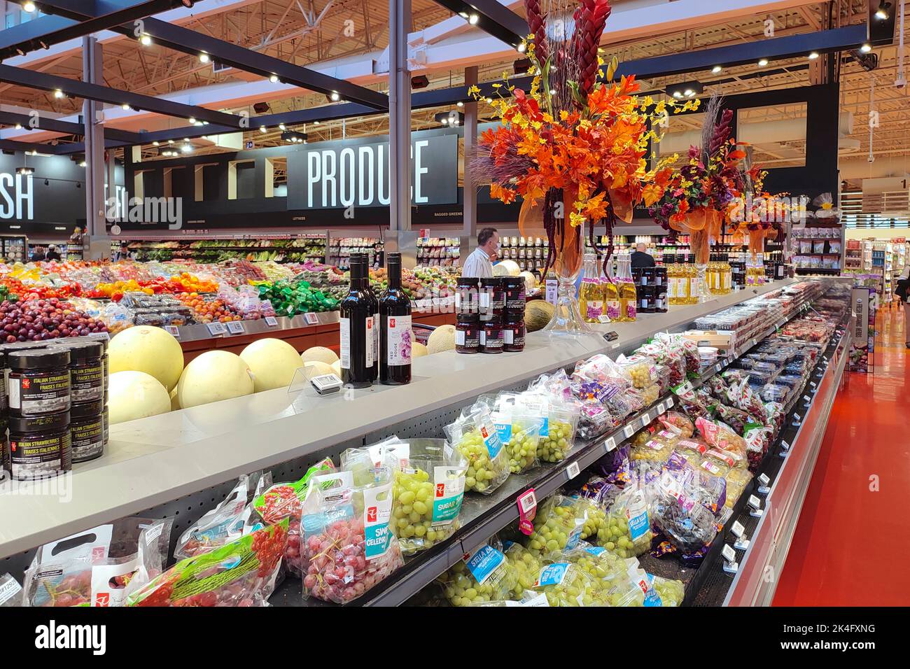 Supermarket price tag hi-res stock photography and images - Alamy