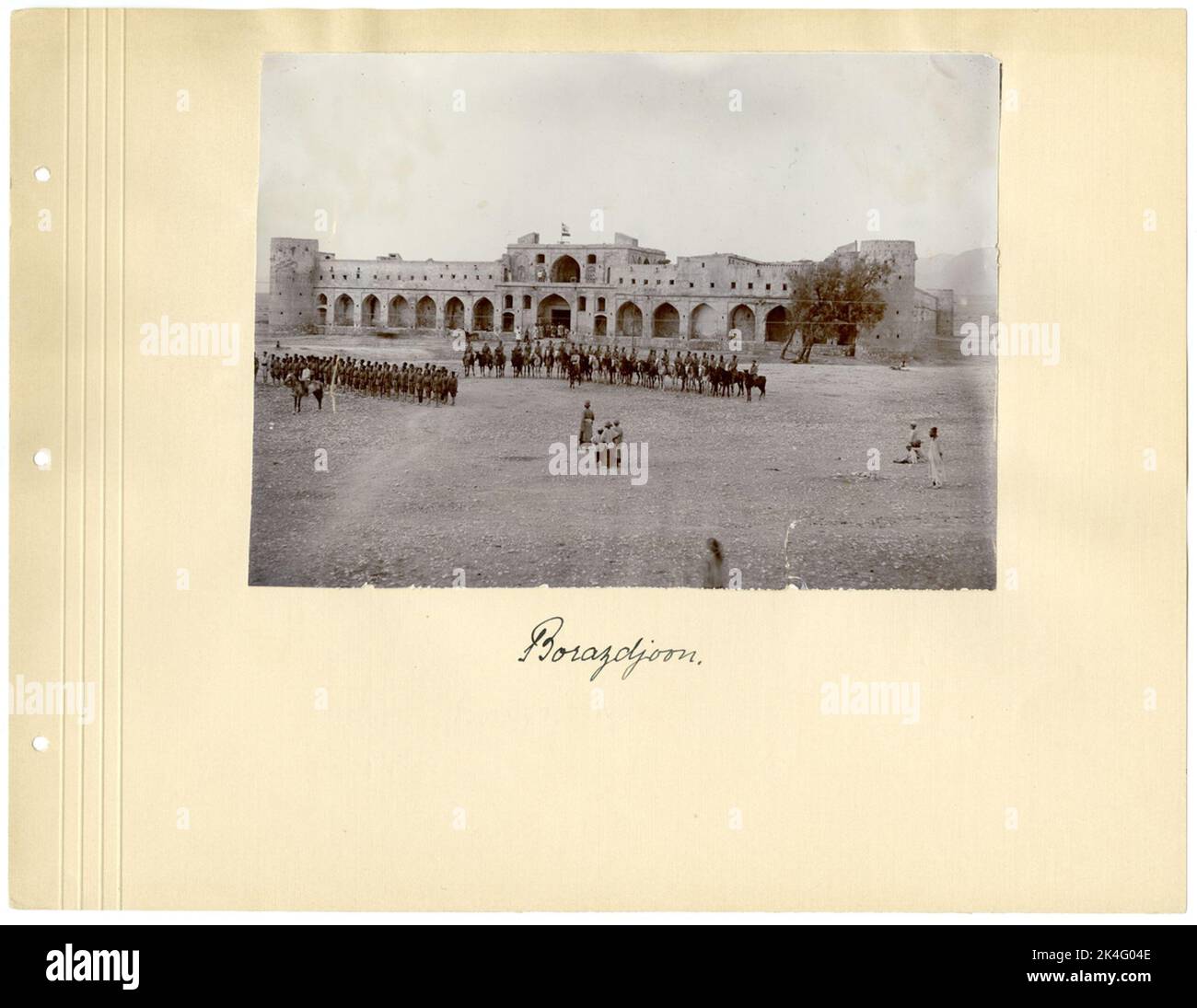 Group of soldiers in front of Cut Out Stock Images & Pictures - Alamy