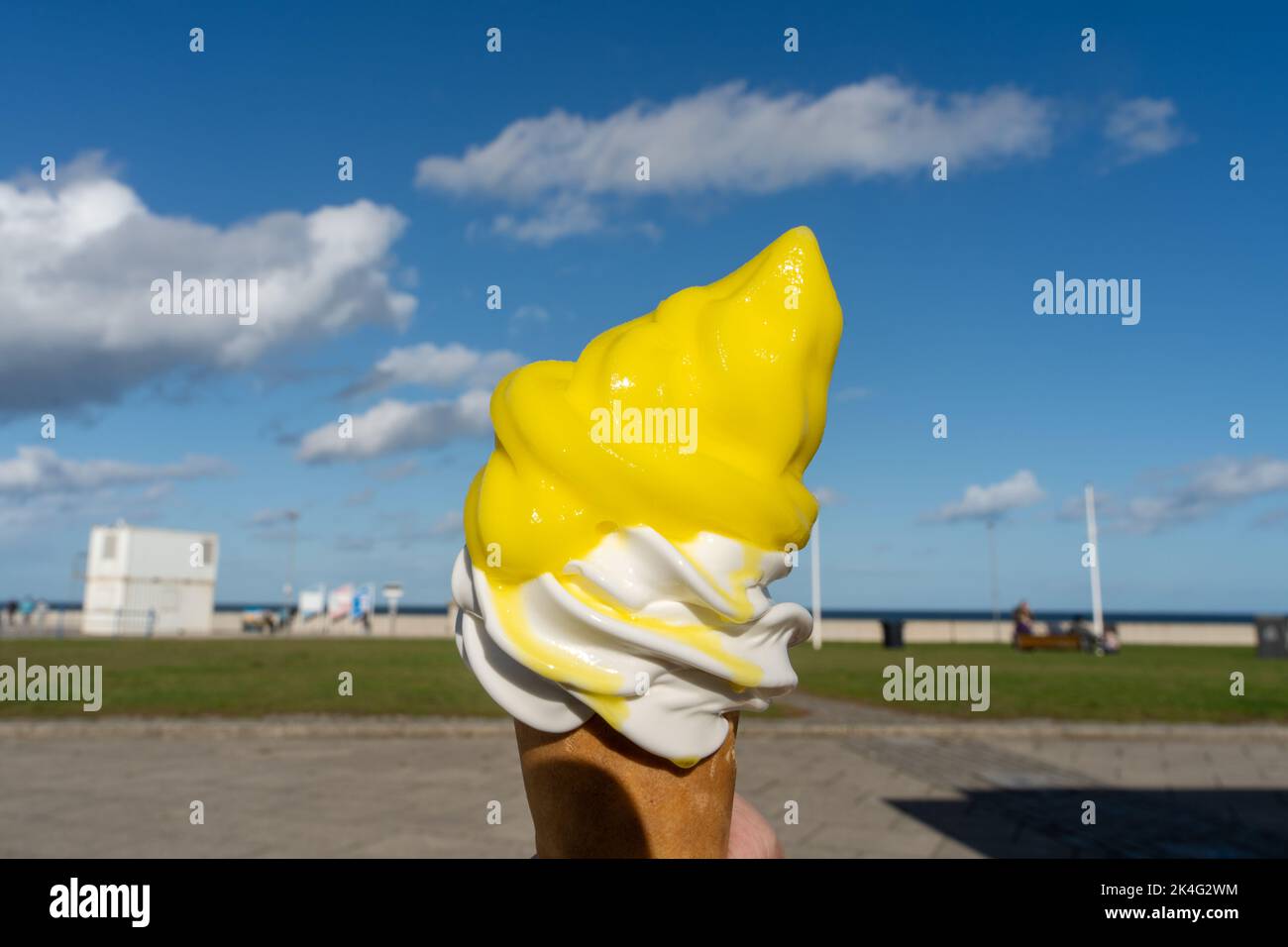Ice cream lemon top hi-res stock photography and images - Alamy