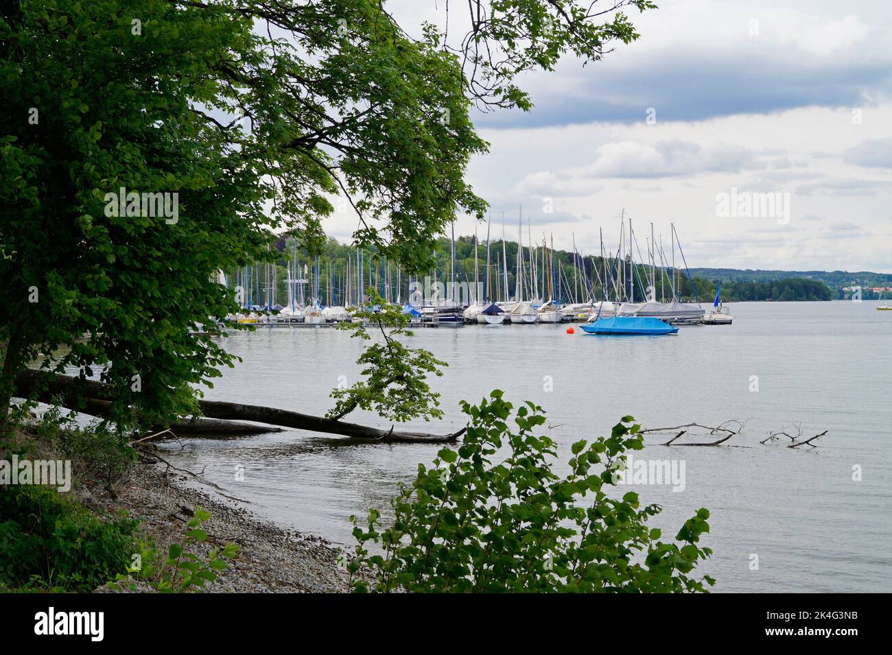 Sailing boats on starnberg lake hi-res stock photography and images - Alamy