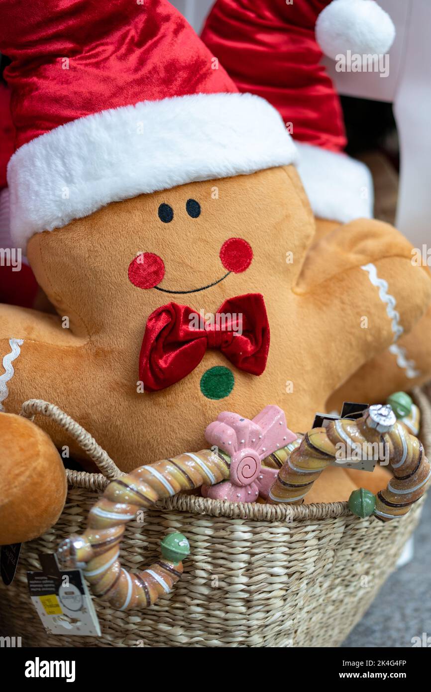 The gingerbread man story hi-res stock photography and images - Alamy
