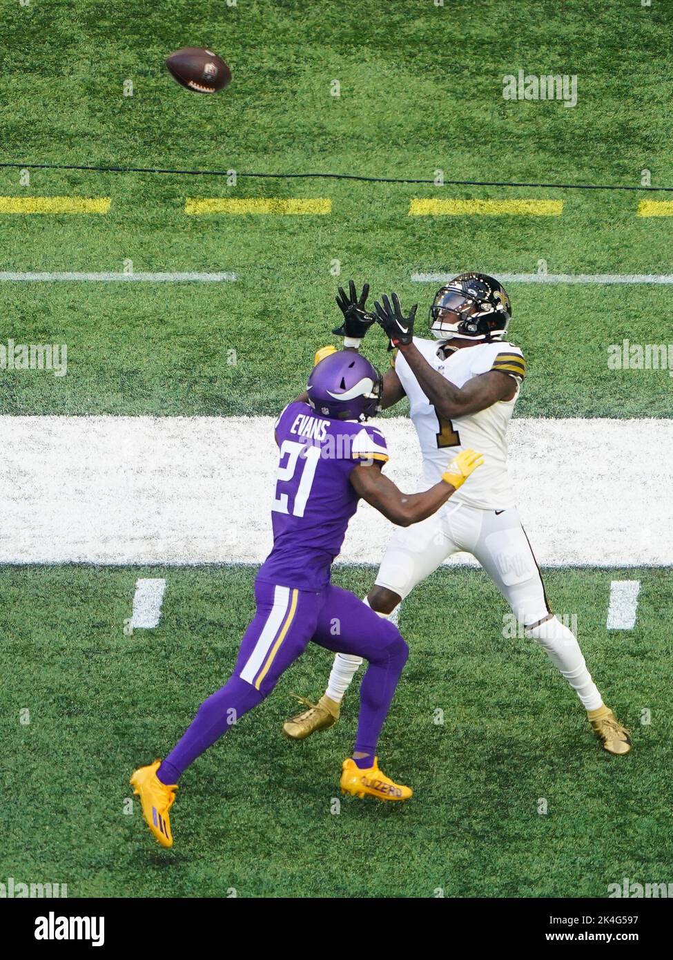 New Orleans Saints' Marquez Callaway (right) and Minnesota Vikings ...