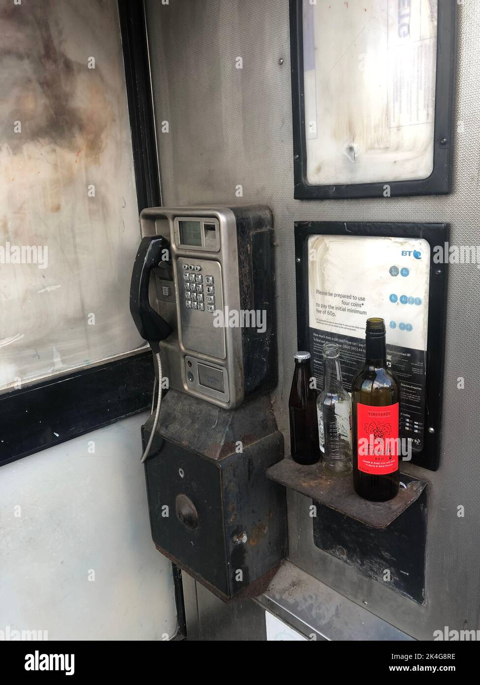 Vintage red phone box interior hi-res stock photography and images - Alamy
