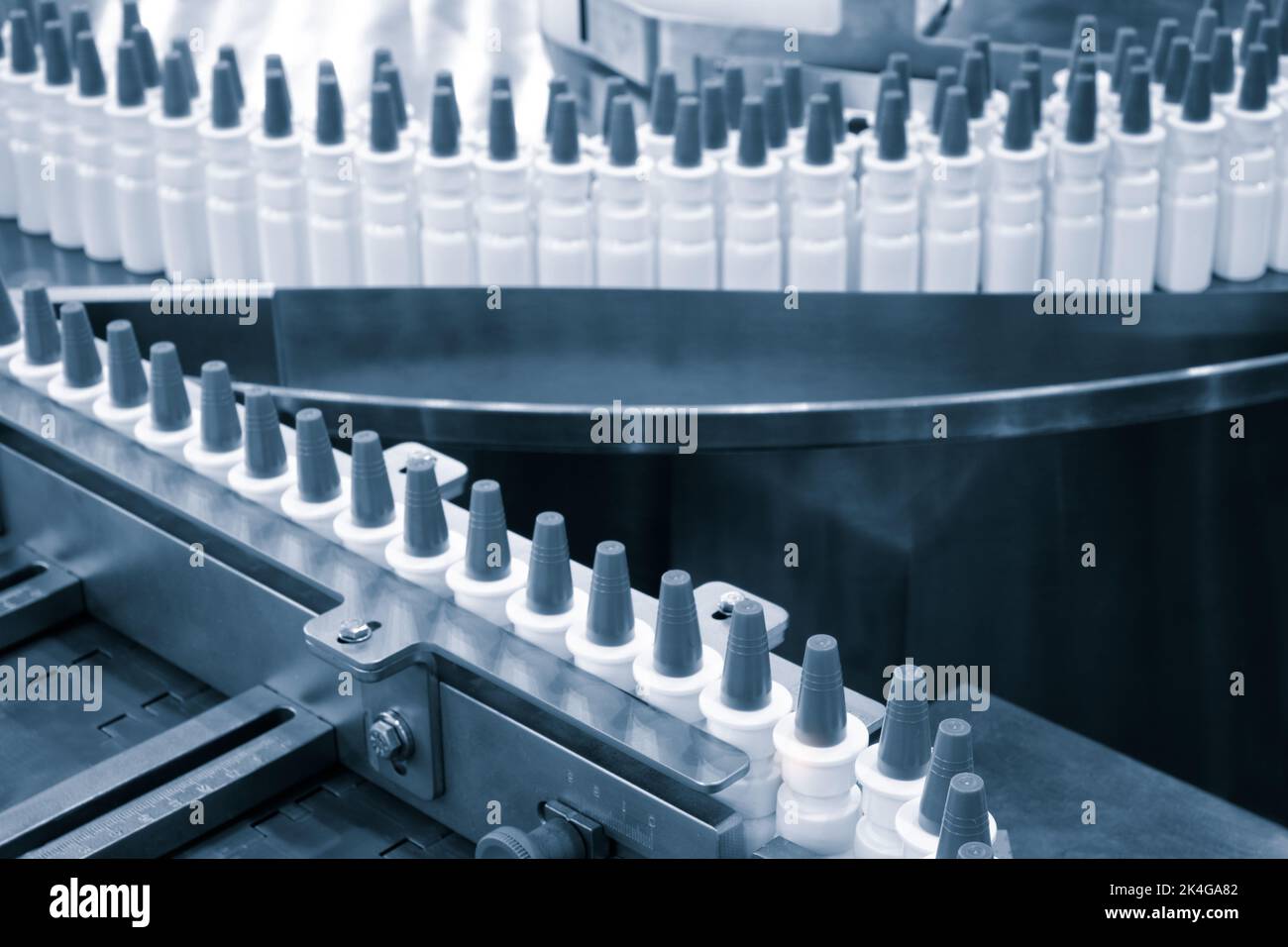 Medical laboratory tests production vaccine hi-res stock photography ...