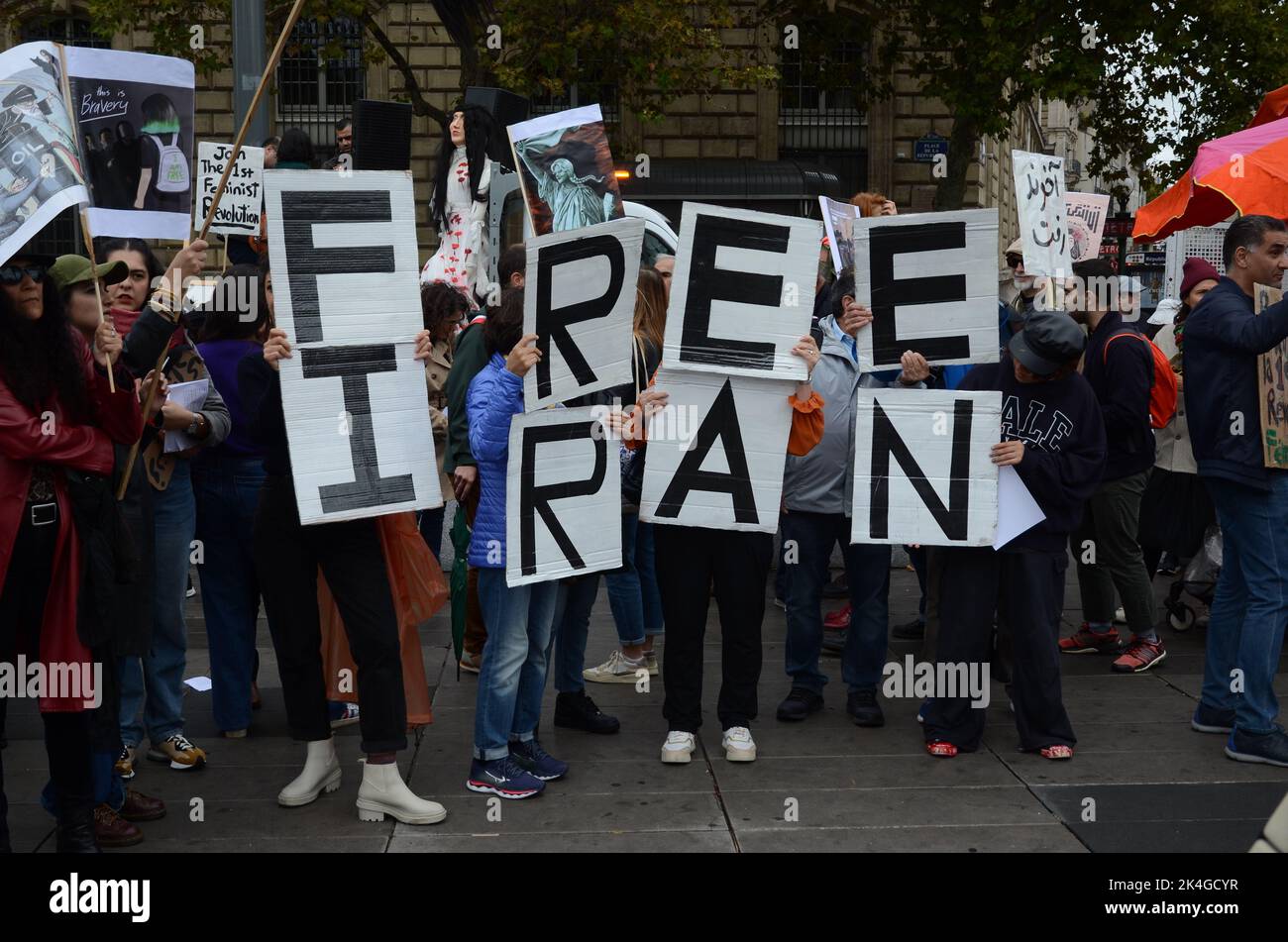 Free iran slogan hi-res stock photography and images - Alamy