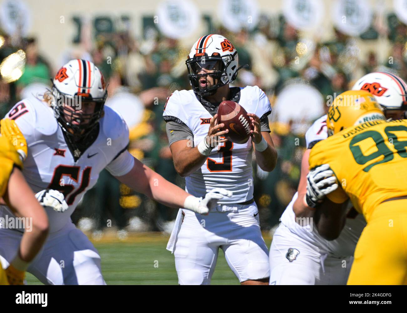 Waco, Texas, USA. 1st Oct, 2022. Oklahoma State Cowboys quarterback ...