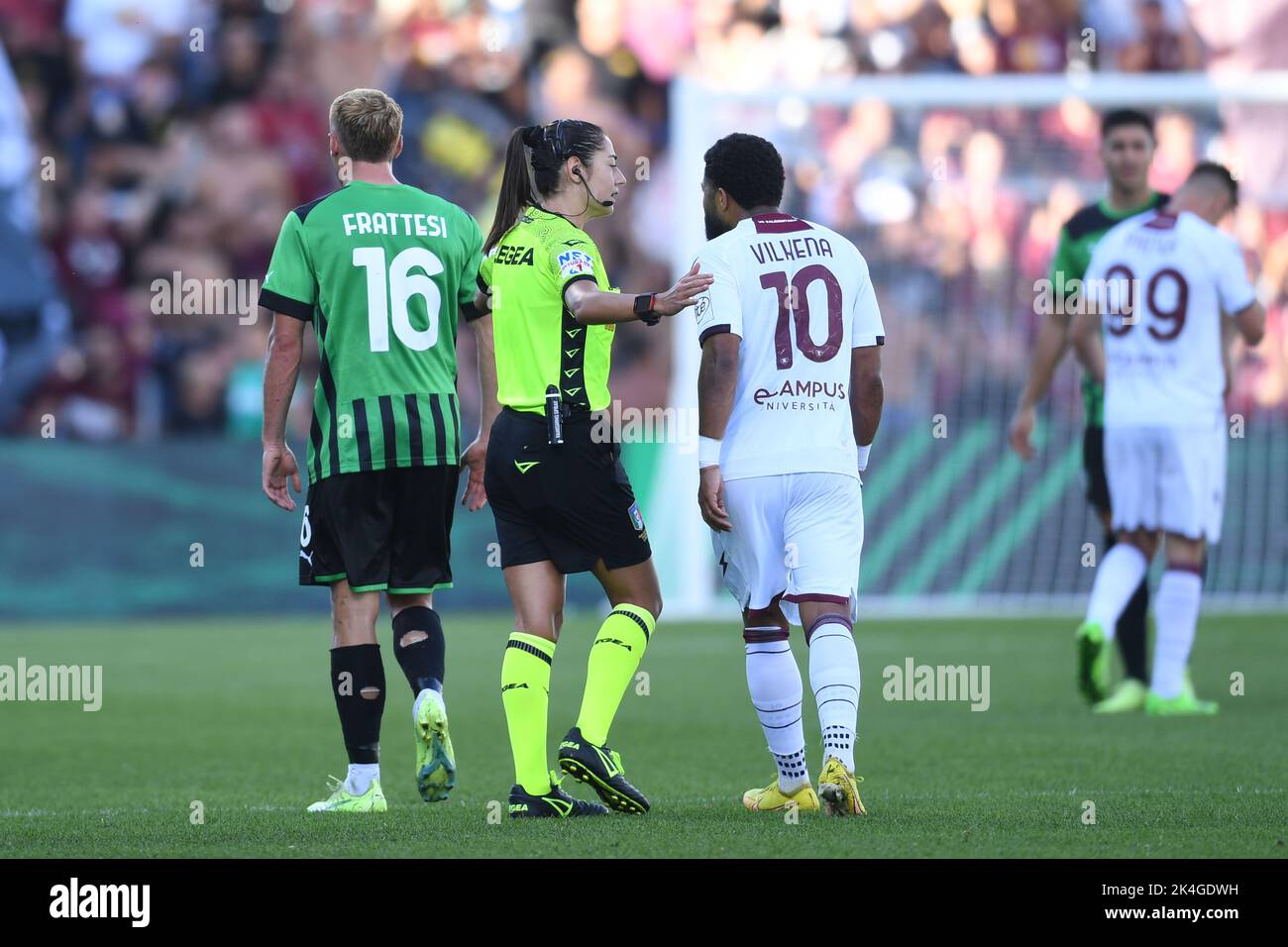 Referee tonny hi-res stock photography and images - Alamy