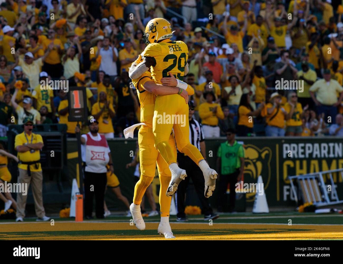 October 1 2022: Baylor Bears running back Richard Reese (29) and Baylor ...
