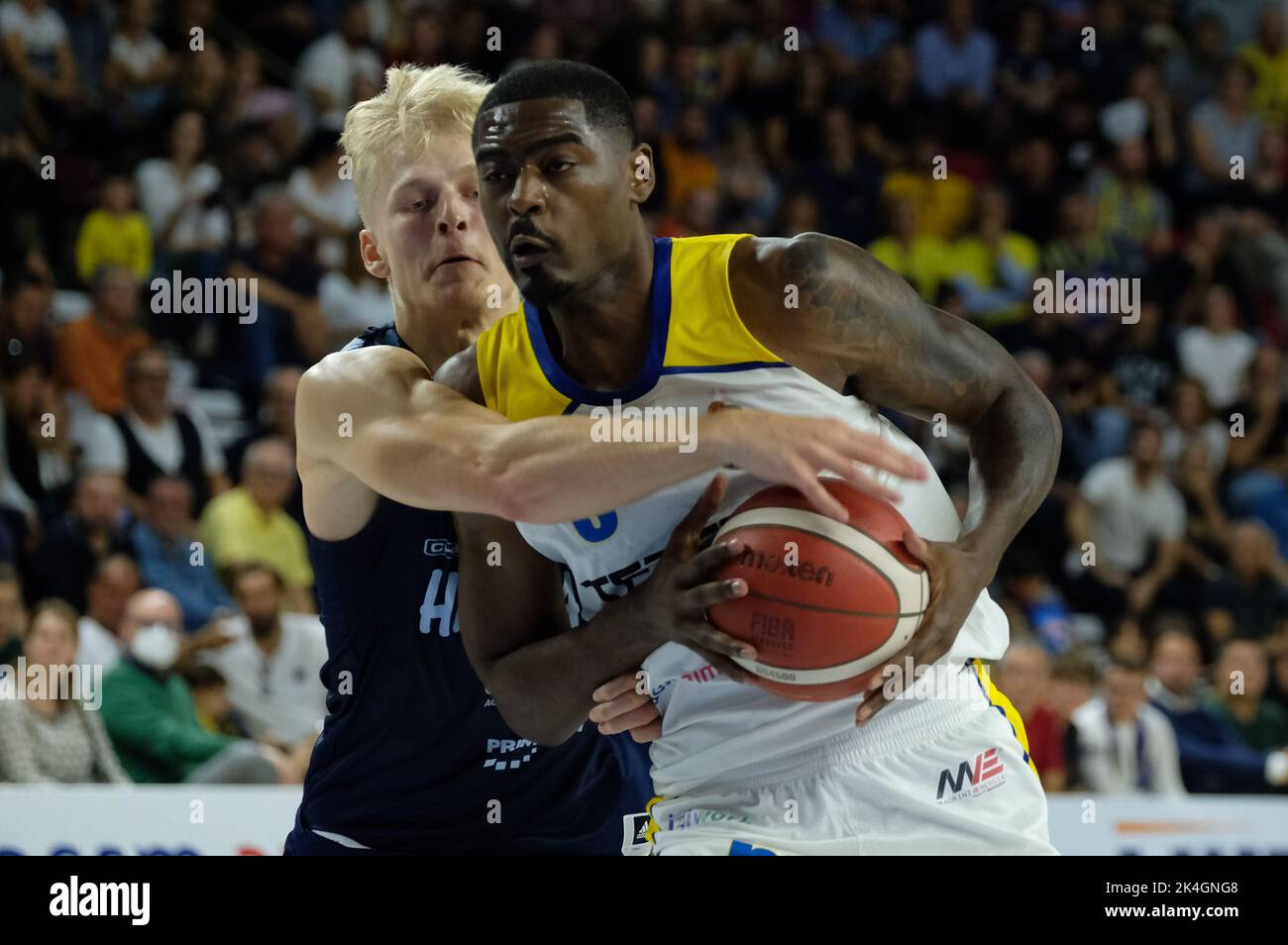 Pala AGSM-AIM, Verona, Italy, October 02, 2022, Aric Holman - Tezenis ...