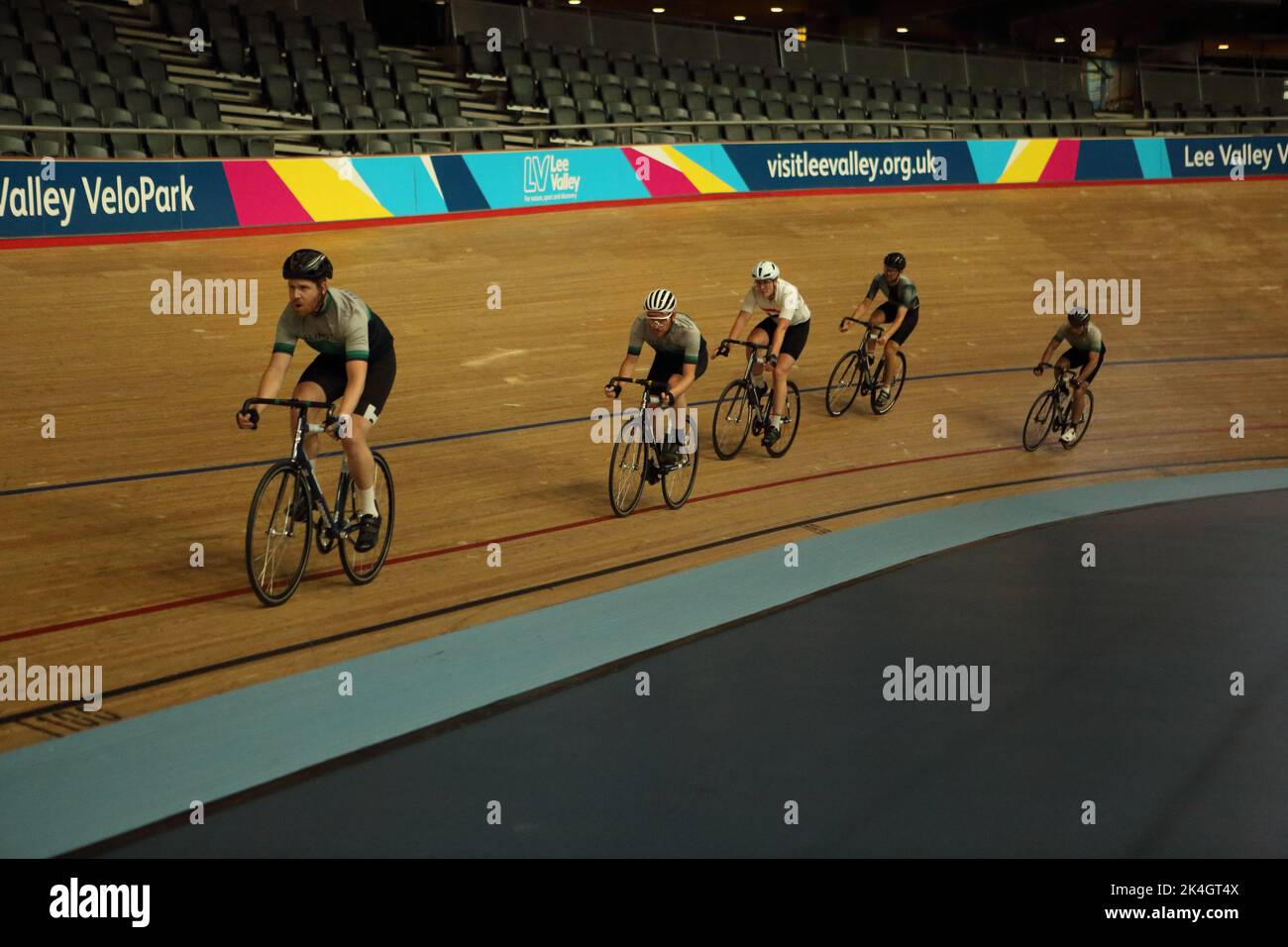 Islington CC Velopark Track Cycling Stock Photo - Alamy