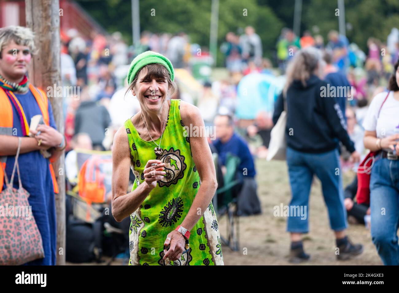 OLD RAVER, DANCING QUEEN: An old woman busting fabulous dance moves at ...