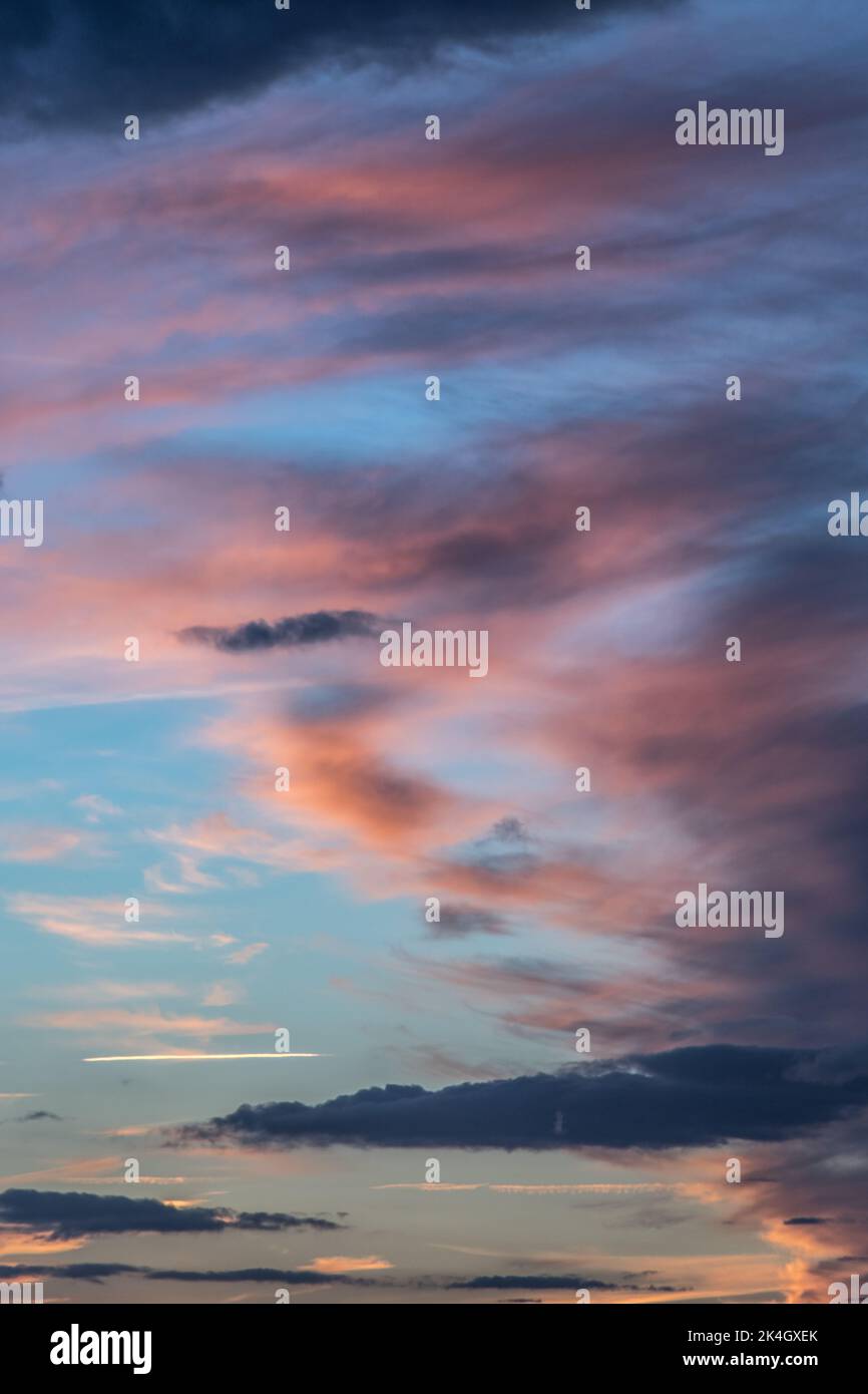 Ciel avec nuages hi-res stock photography and images - Alamy