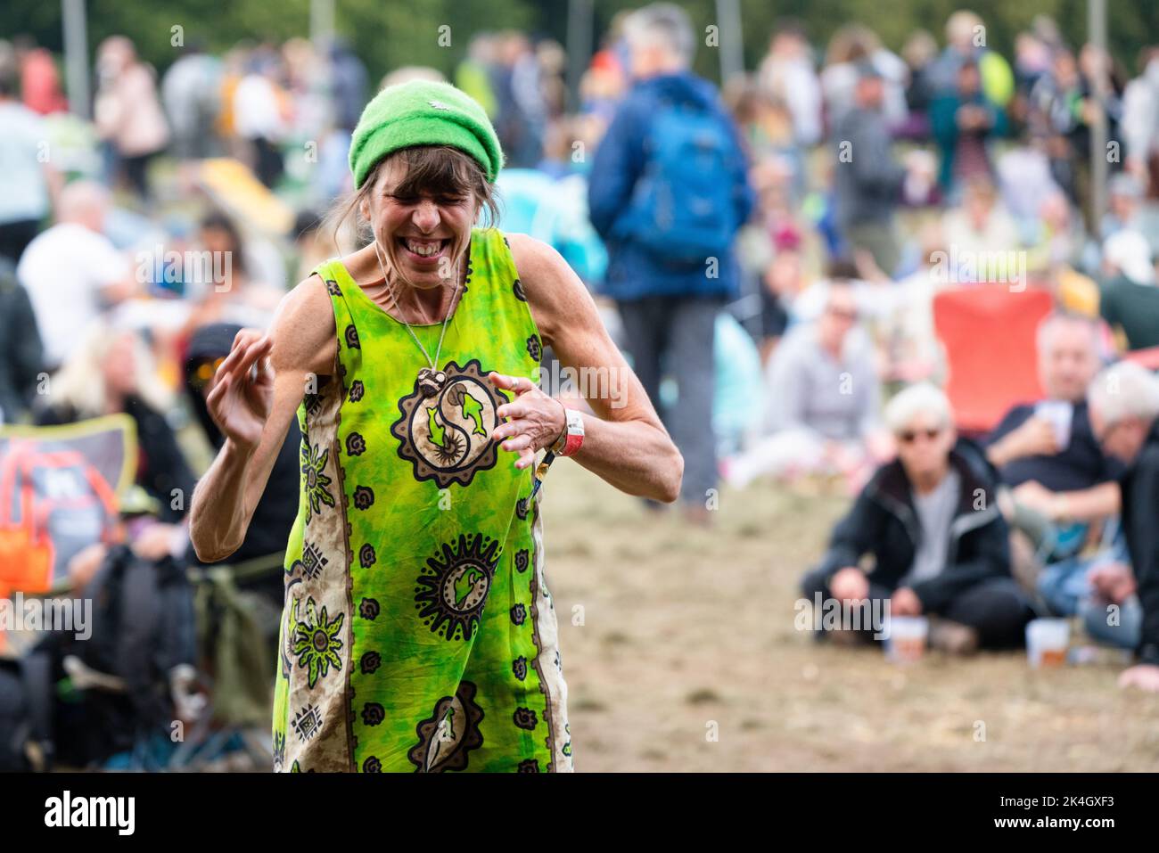 OLD RAVER, DANCING QUEEN: An old woman busting fabulous dance moves at ...