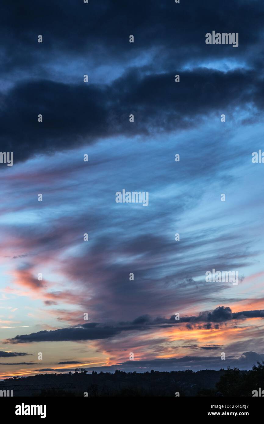 Ciel avec nuages hi-res stock photography and images - Alamy