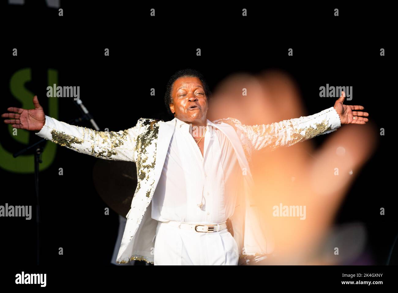 Lee Fields and the Expressions play the Mountain Stage at Green Man ...