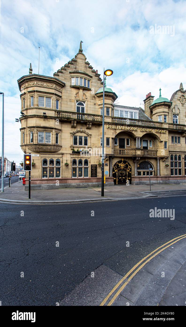 Philharmonic hi-res stock photography and images - Alamy