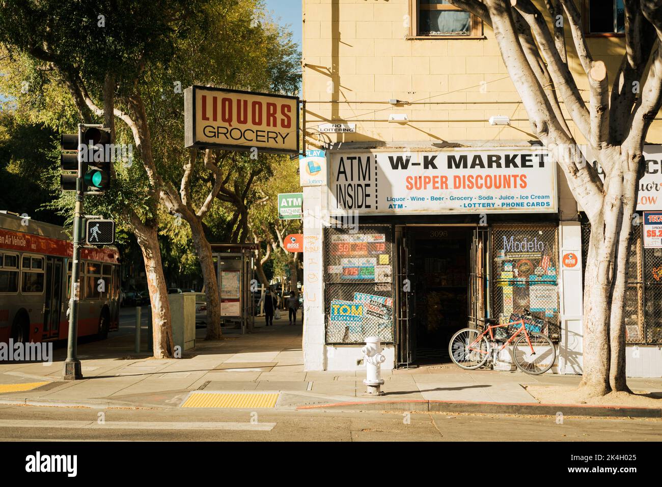 Market street mission hi-res stock photography and images - Alamy