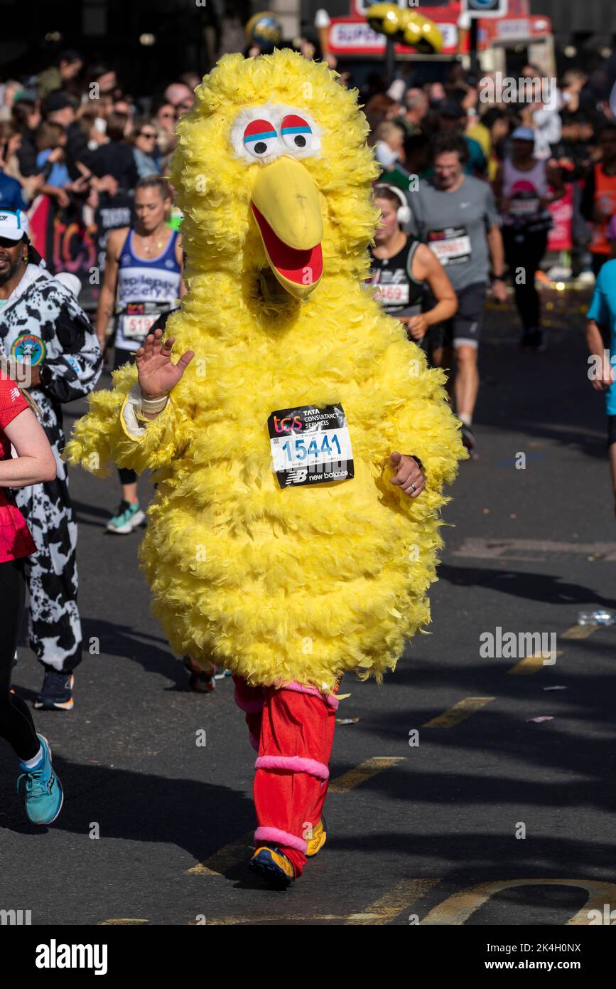 Darren Owen wearing a Big Bird costume running in the TCS London ...